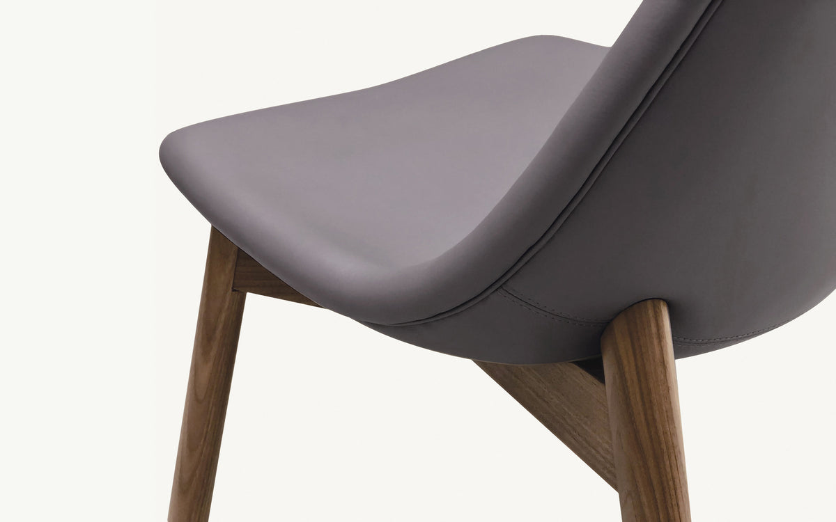 Slink Lounge Chair